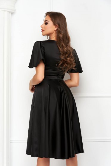 Rochie din satin neagra midi in clos cu maneci clopot - StarShinerS