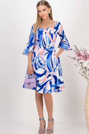 Rochie din stofa elastica multicolora midi in clos accesorizata cu ...