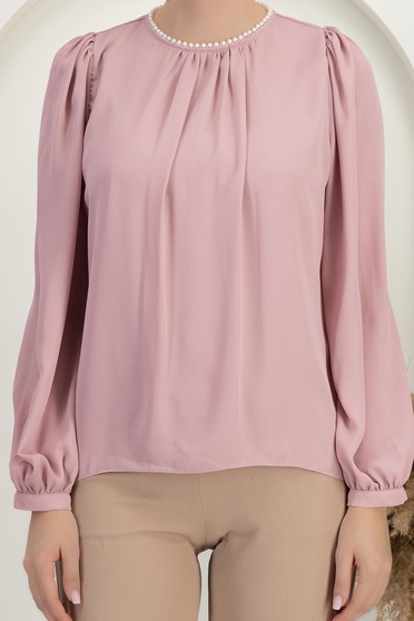 Bluza dama din voal matasos roz pudra cu croi larg accesorizata cu ...